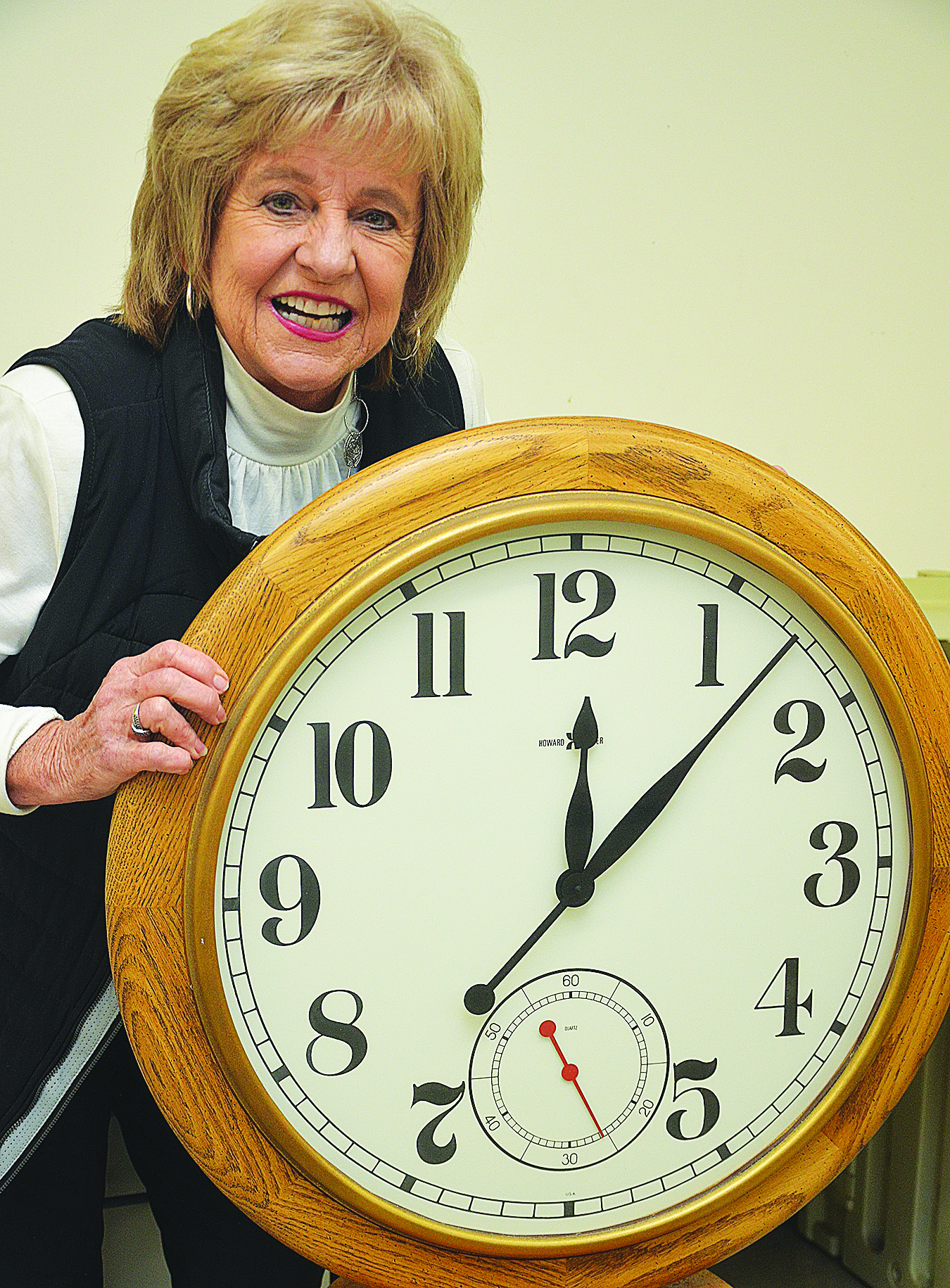 Robin Snow retiring after 48 years at newspaper | Davie County ...