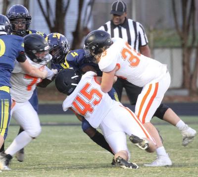 Driver’s catch lifts JV football | Davie County Enterprise Record